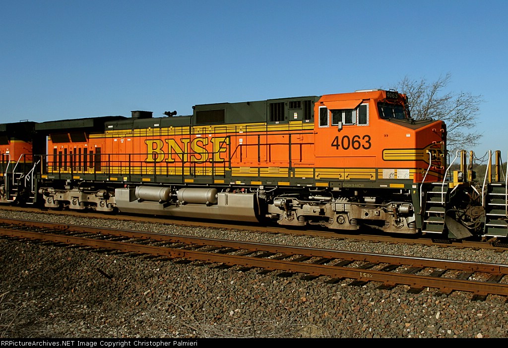 BNSF 4063